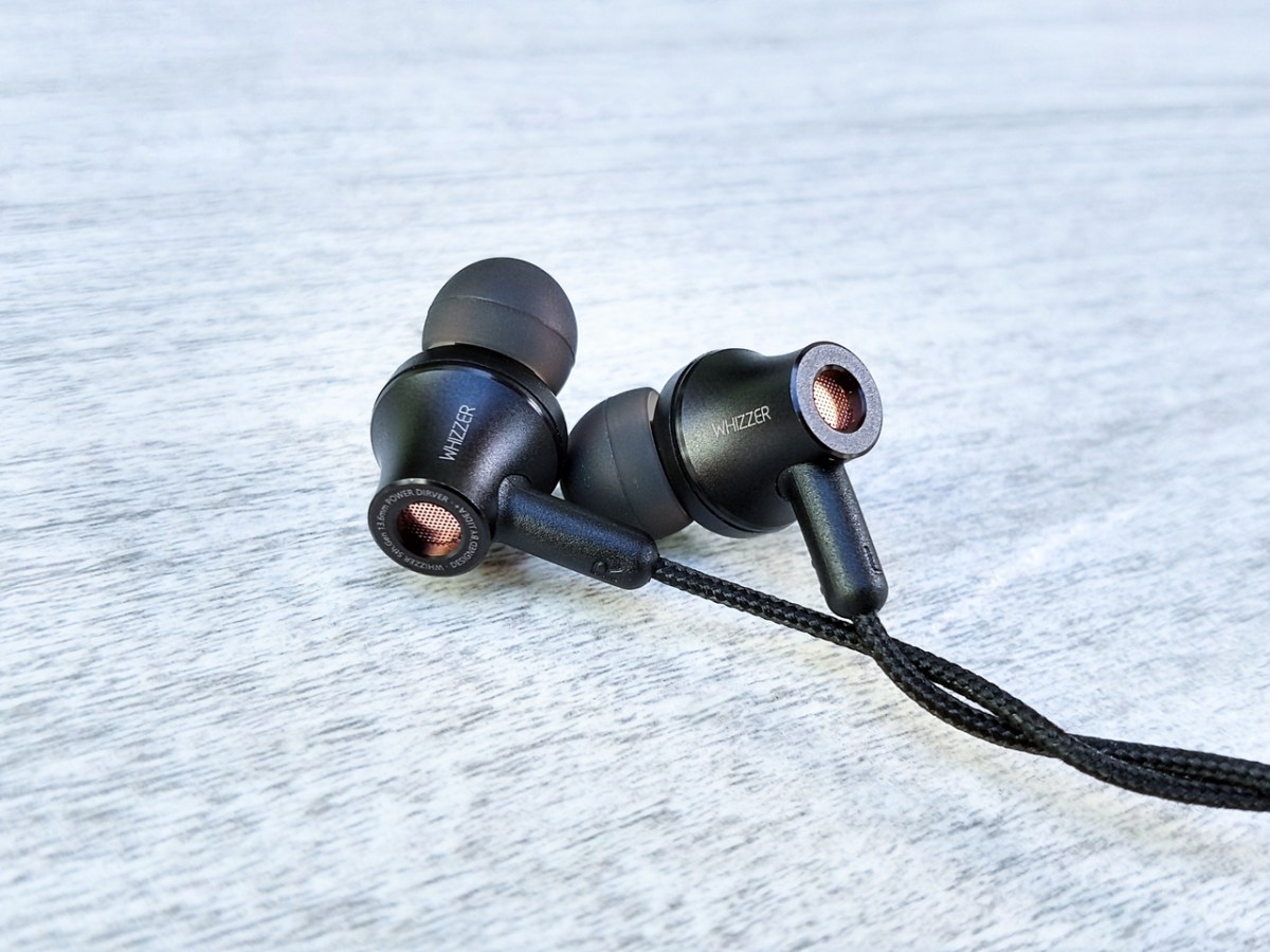 WHIZZER BS1 – IEMs and Music